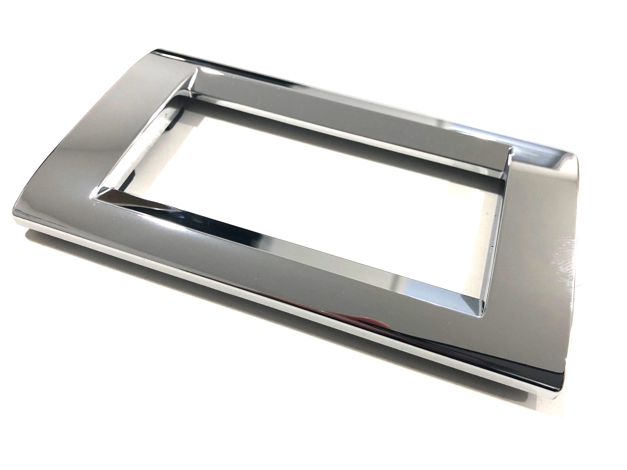 Gewiss 4 Gang chrome faceplate - Princess Boat Parts