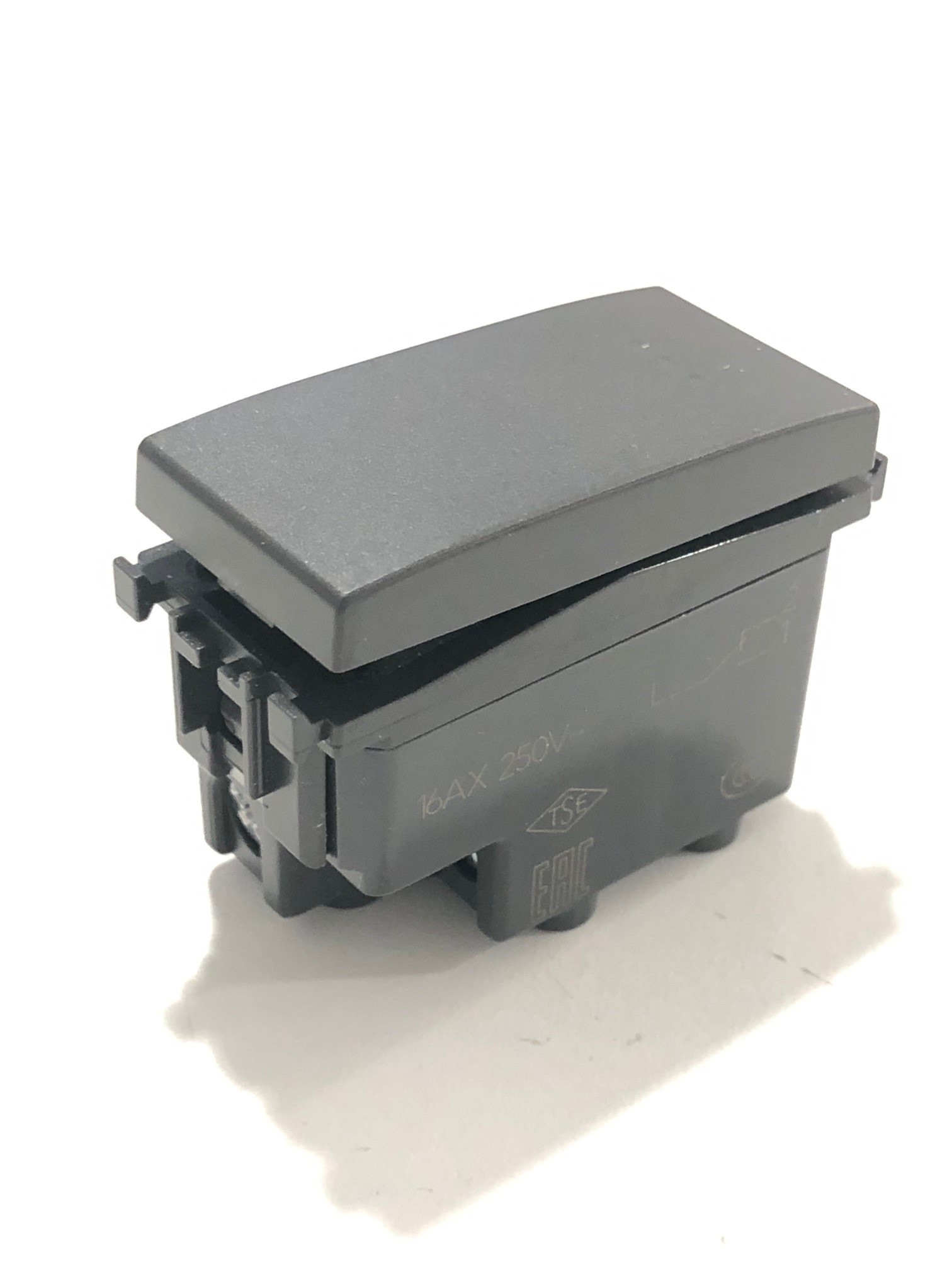 Vimar rocker switch 20005 - Special order 48h - Princess Boat Parts